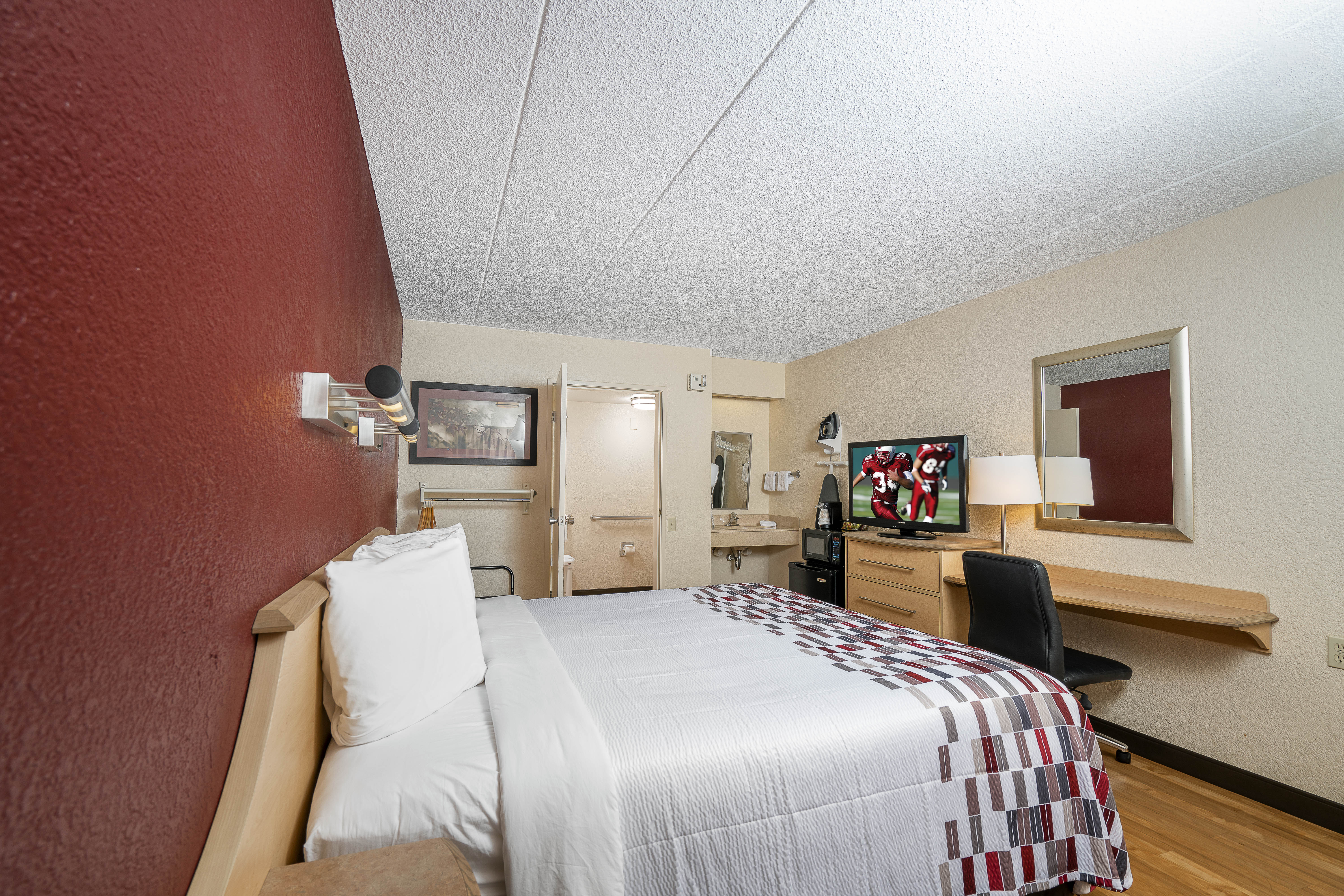 Red Roof Inn Room