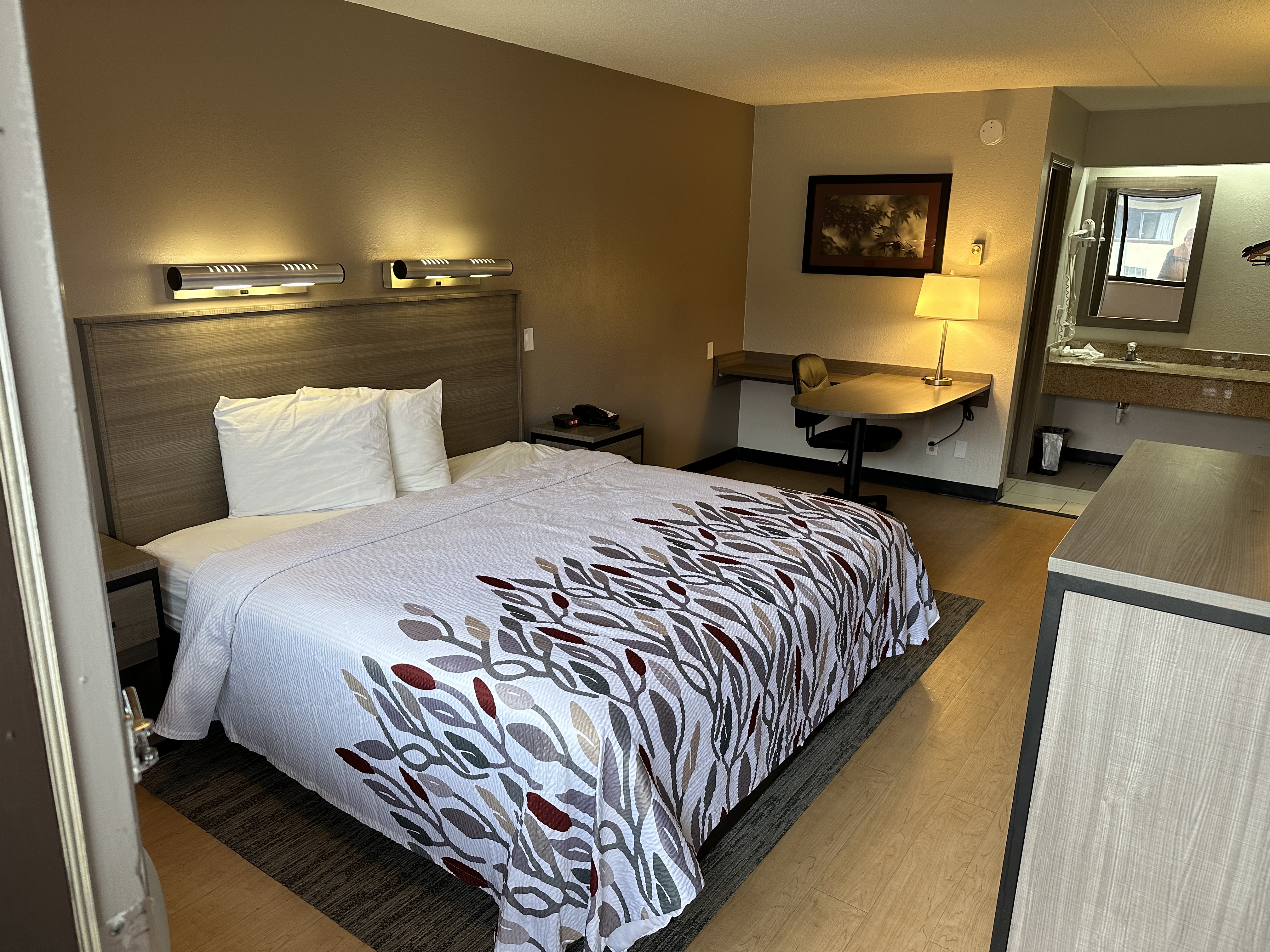 Red Roof Inn Room
