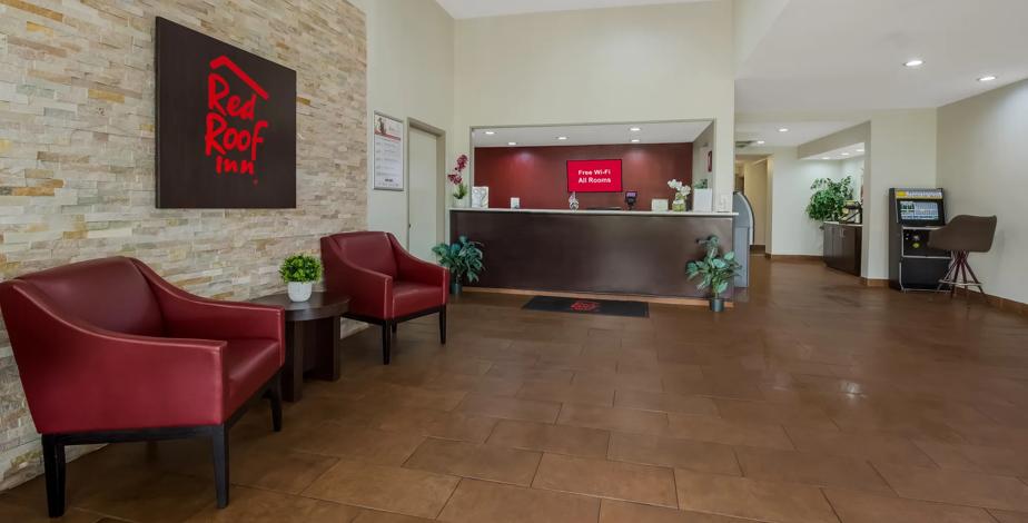 Red Roof Inn New Stanton Lobby Image