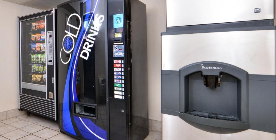 Cheap Hotel Near Milwaukee Airport | Red Roof