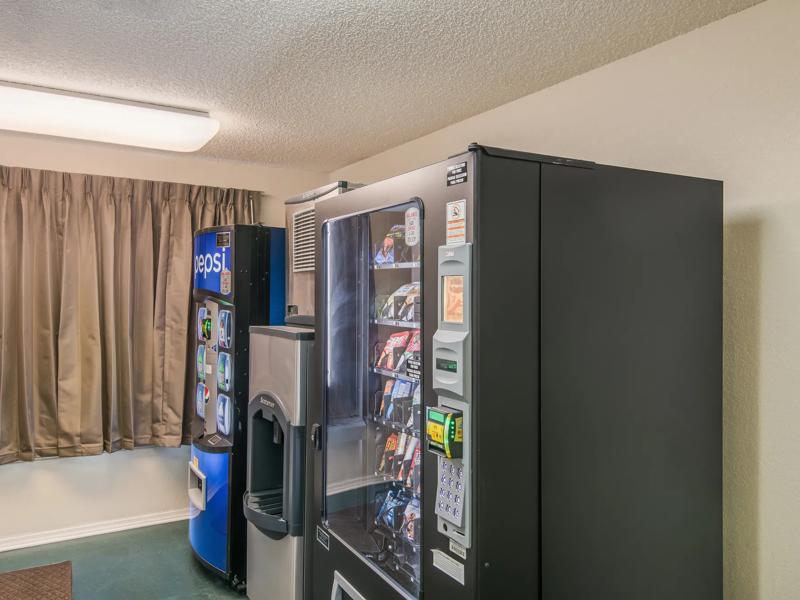 Find & Book Cheap Hotels | Red Roof Inn