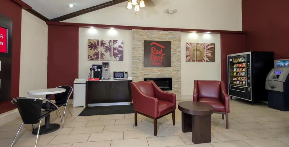 Budget, Pet Friendly Hotel in Harvey, LA 70058 | Red Roof Inn