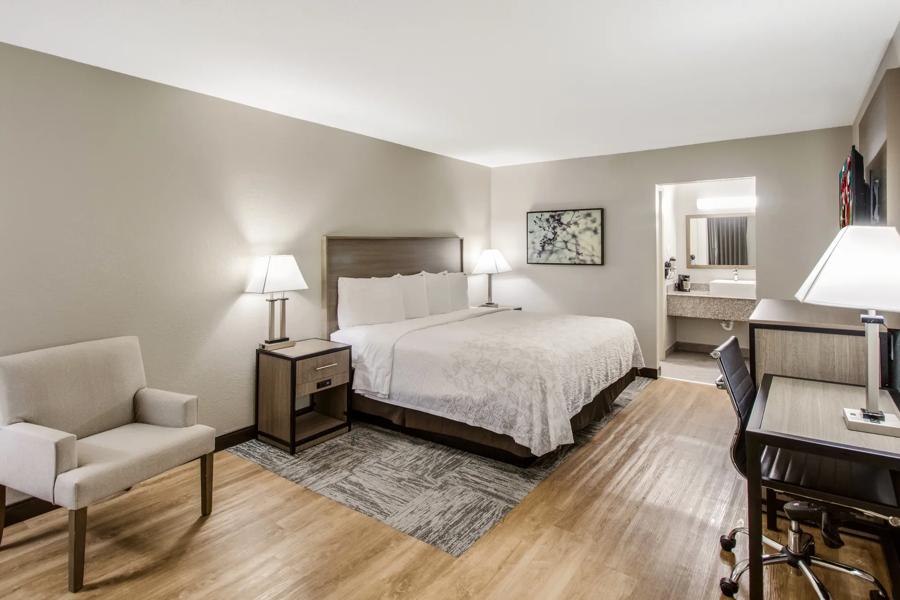 Learn About the Discount Hotel and Stay with Red Roof