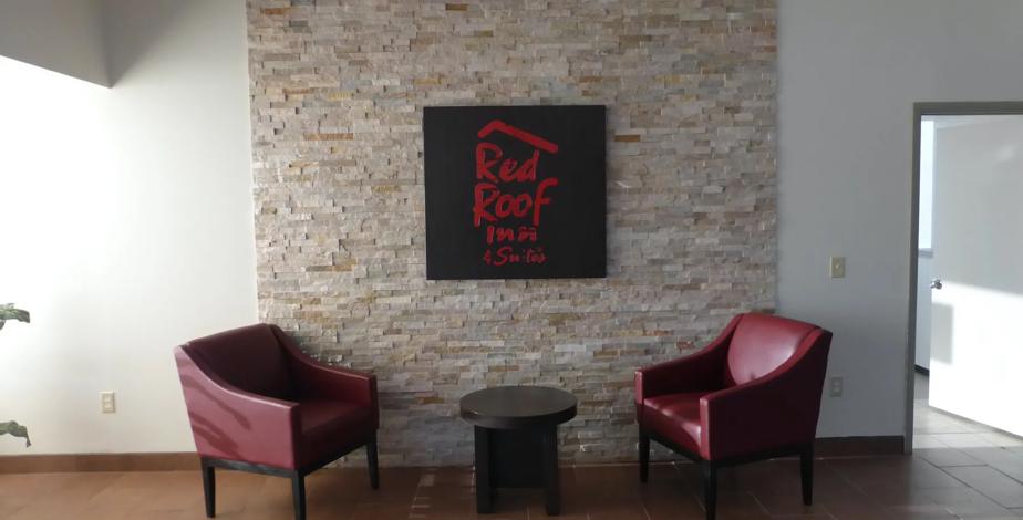 Red Roof Inn New Stanton Lobby Image