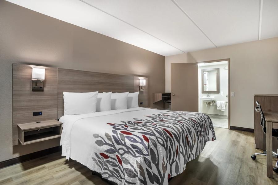 Learn About the Discount Hotel and Stay with Red Roof