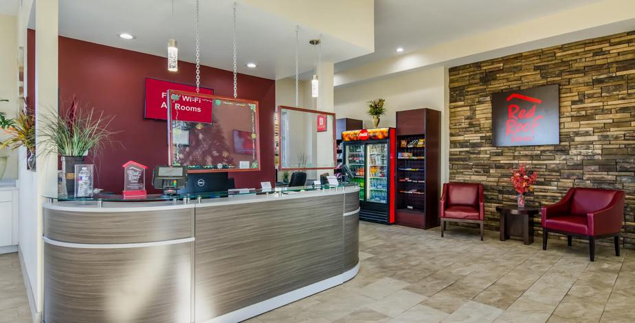 Cheap, Pet Friendly Hotels in Madison Heights | Red Roof Inn